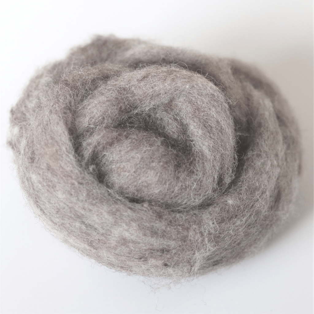 Grey Carded Wool – Squirrel & Hares | Lincolnshire Fenn Crafts